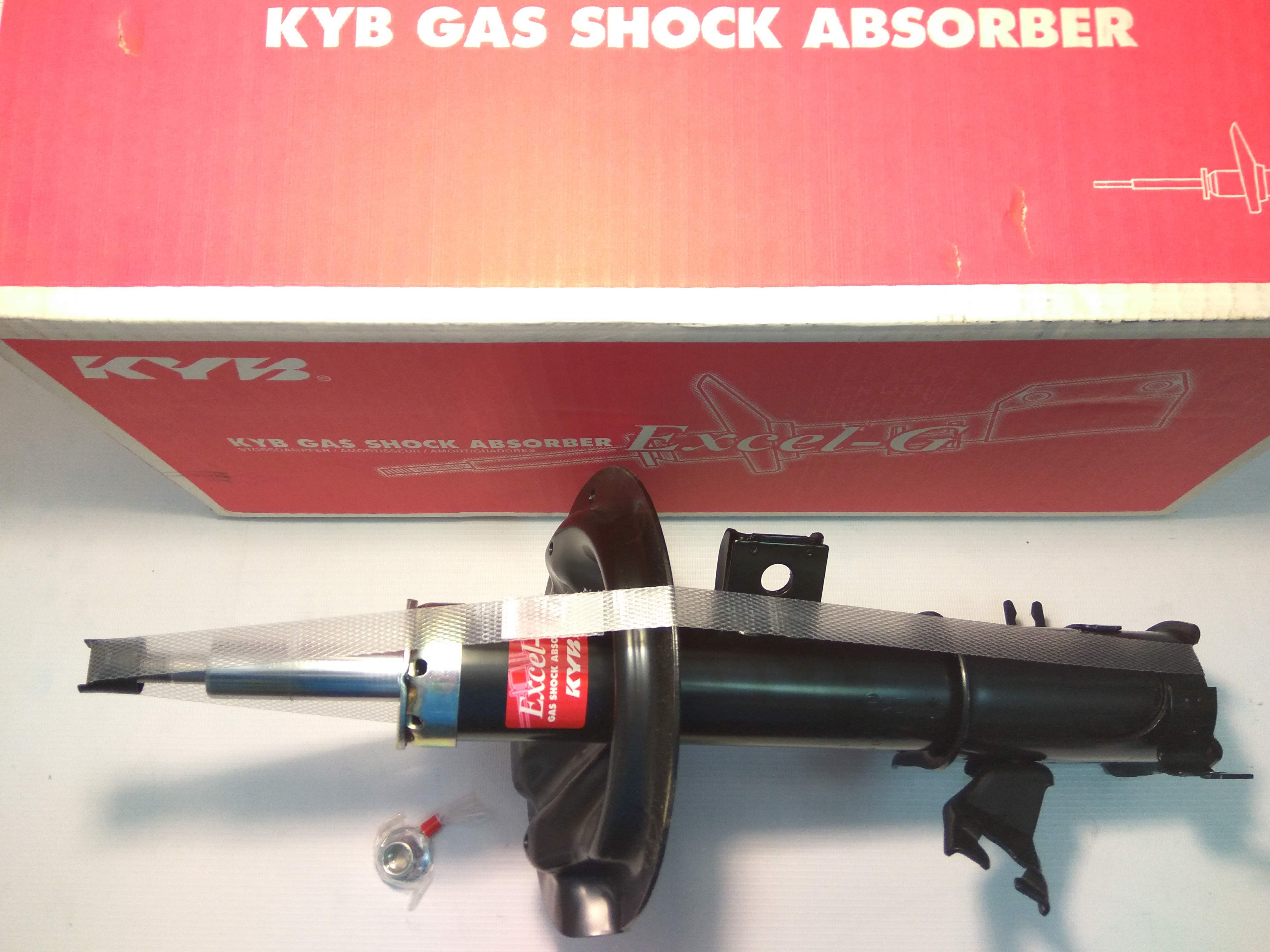 Передний правый амортизатор Nissan Teana J31 (2003-2008) KYB 334403 ...